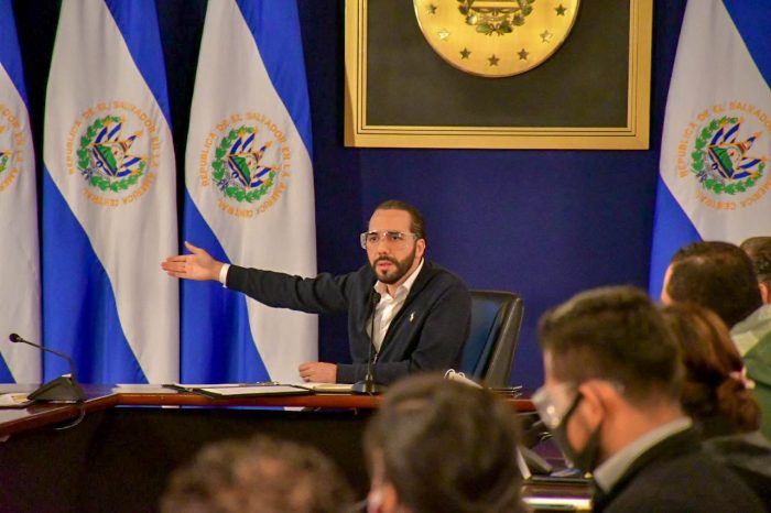 Independencia de poderes en El Salvador – DemoAmLat